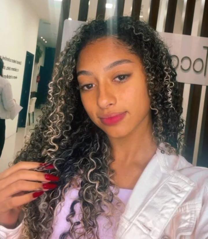 Apresentadora e Miss Internacional, Sara Wolff, tem dia de princesa ...